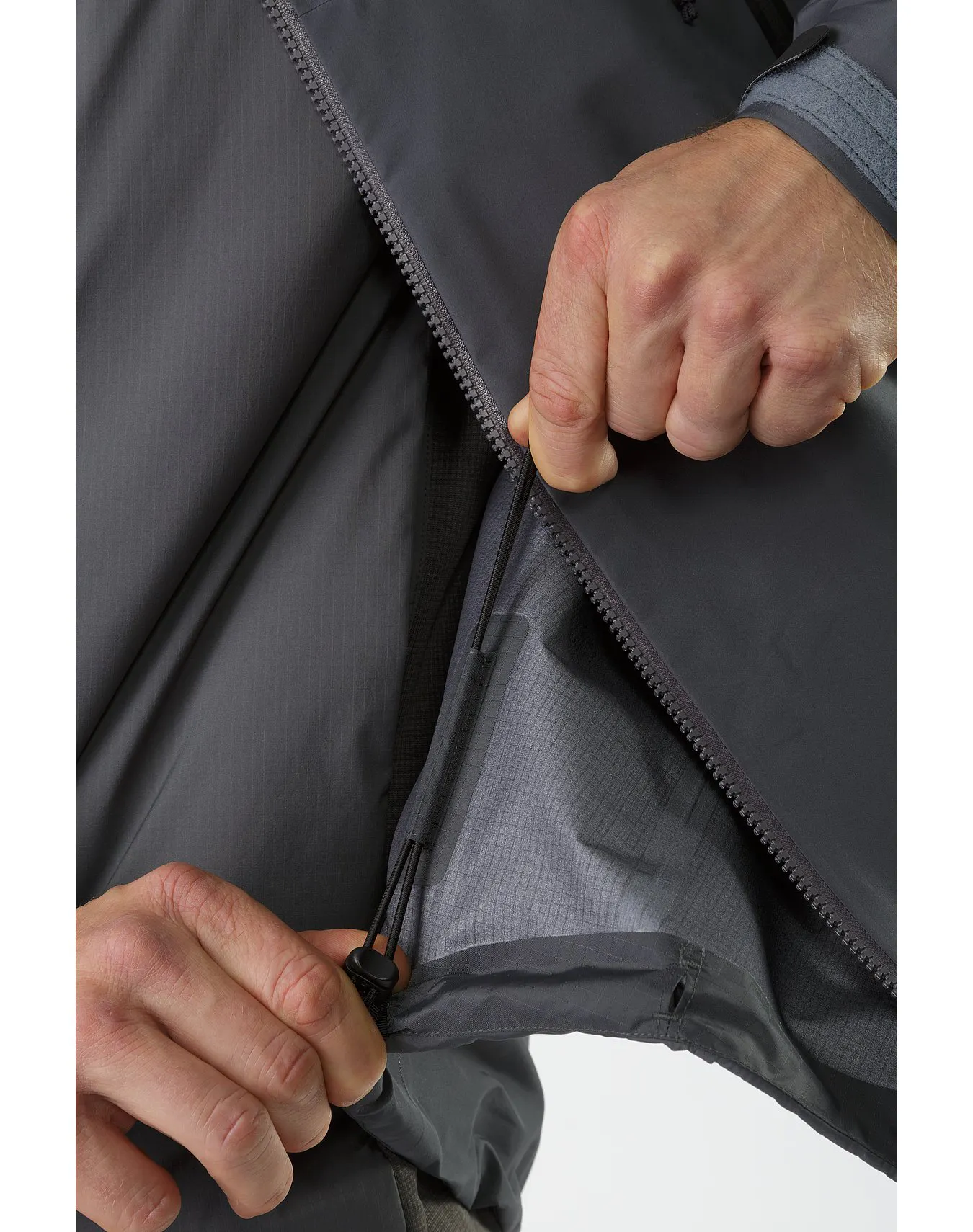 Alpha LT Jacket Gen 2.2 Men's | Arc'teryx LEAF
