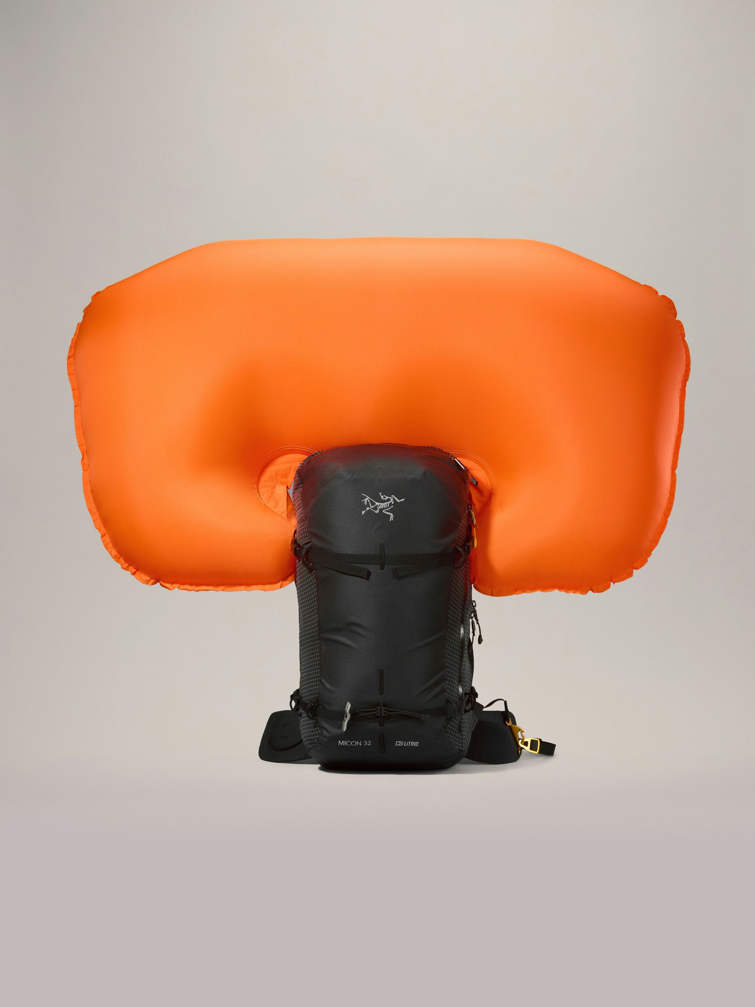 Micon LiTRIC™ 32 Avalanche Airbag | Arc'teryx